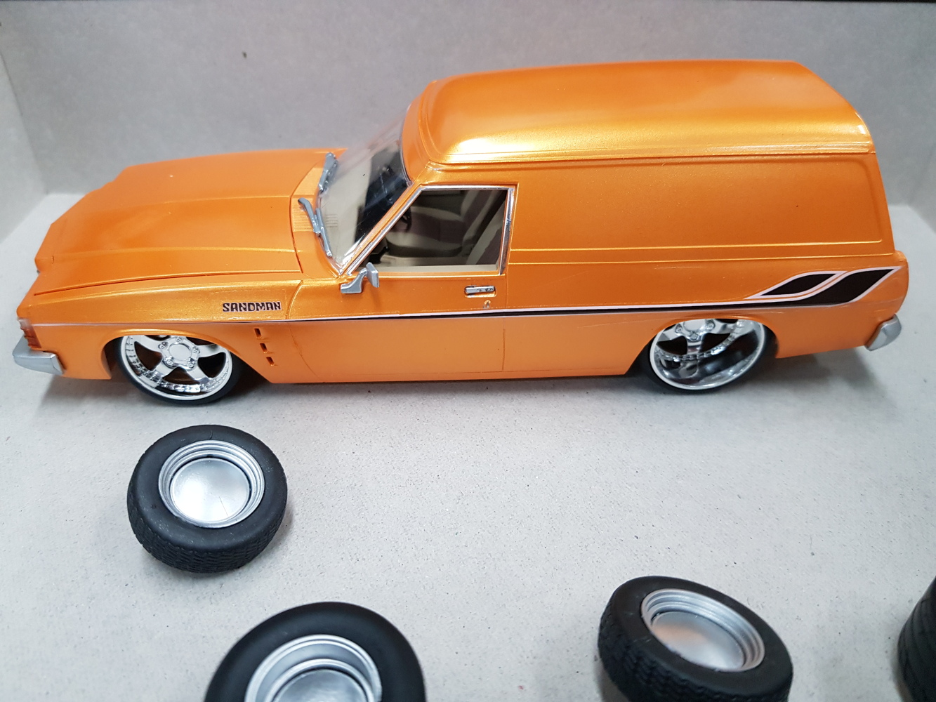 Sandman Decals Black & White - Models & Hobbies 4 U