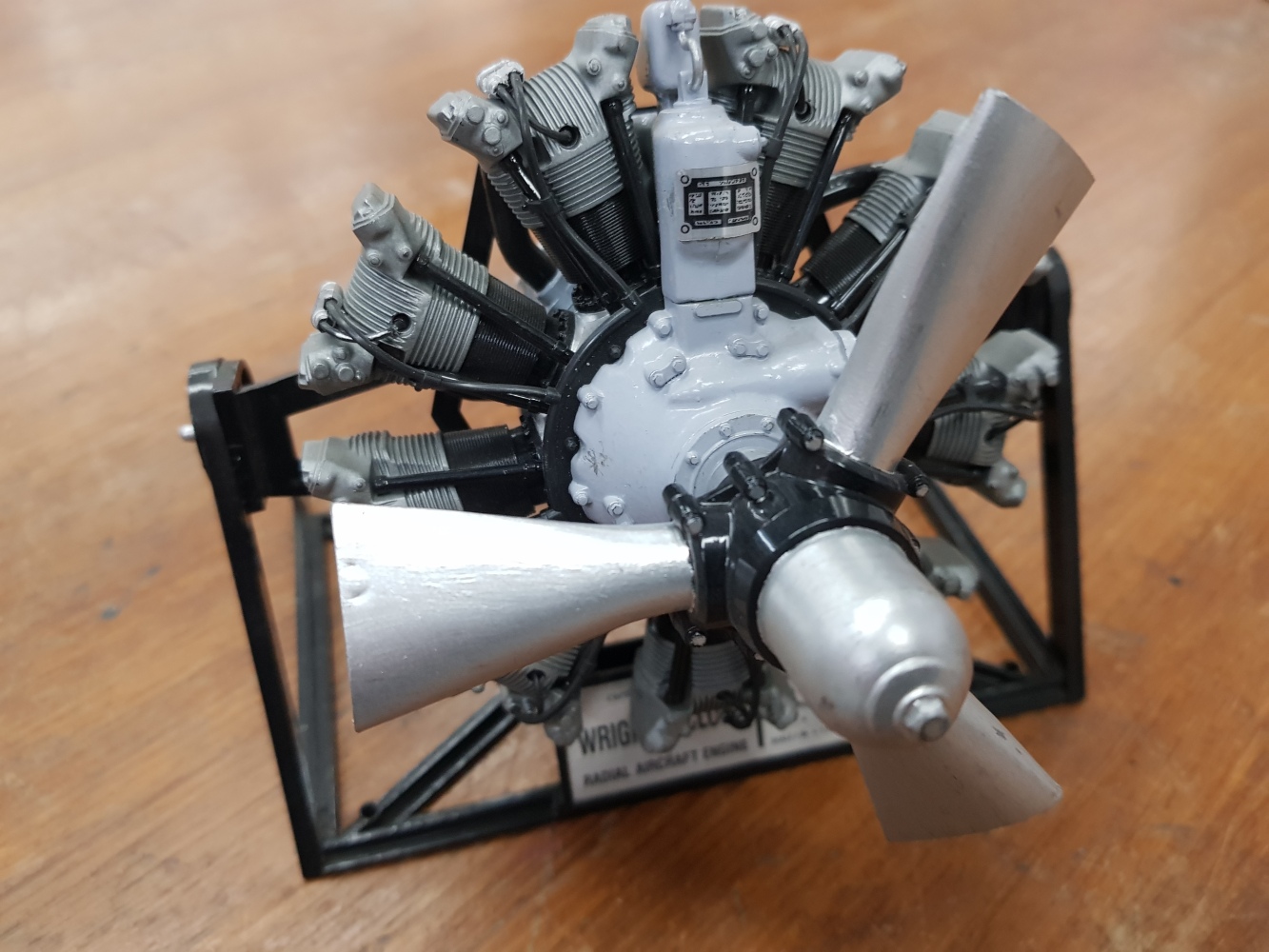 Wright Cyclone 9 Radial Engine - Models & Hobbies 4 U