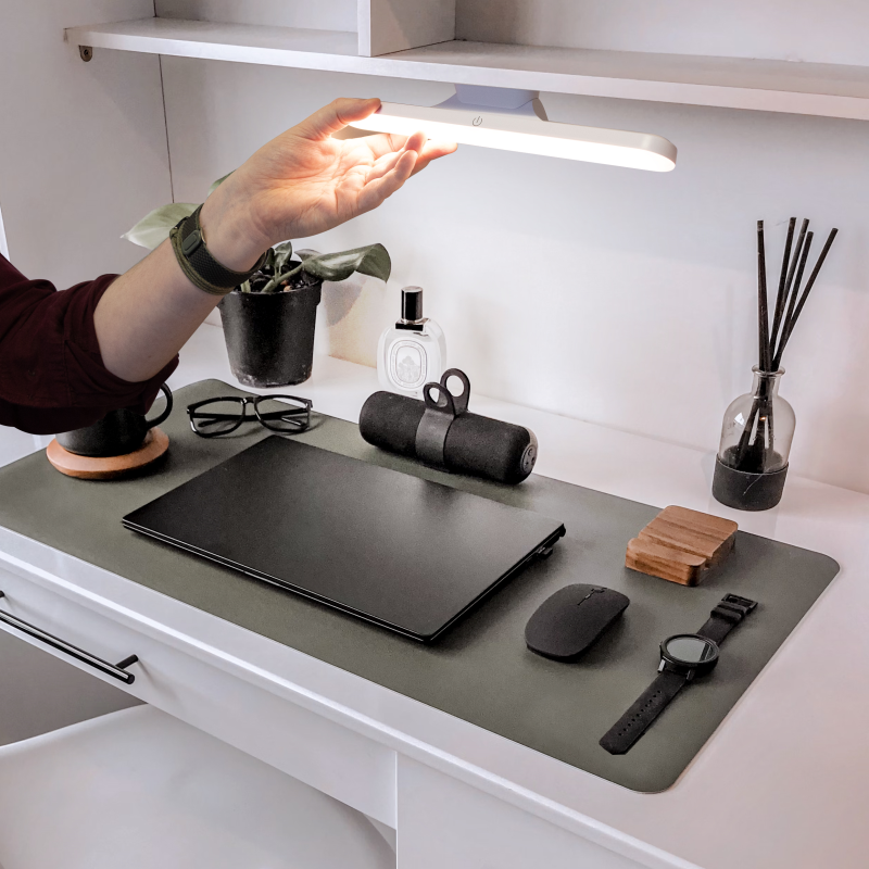 Lightcraft LED Light Bar with Magnetic Base - Models & Hobbies 4 U